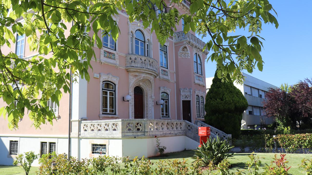 Faculdade de Economia - Faculdade de Economia - Universidade de Coimbra