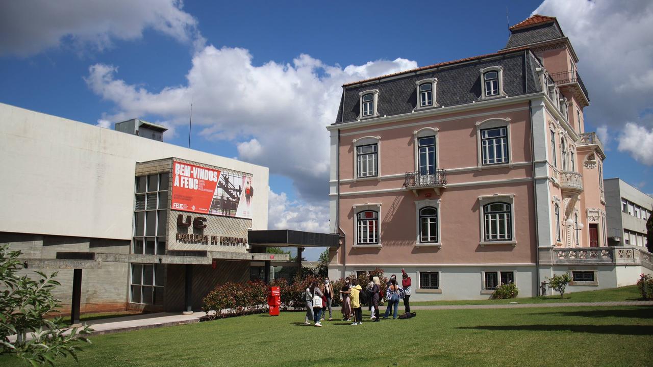 Faculdade de Economia - Faculdade de Economia - Universidade de Coimbra