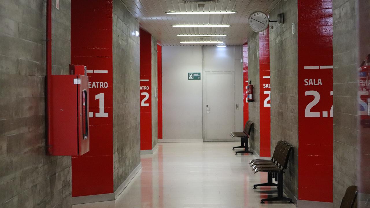 Faculdade de Economia - Faculdade de Economia - Universidade de Coimbra